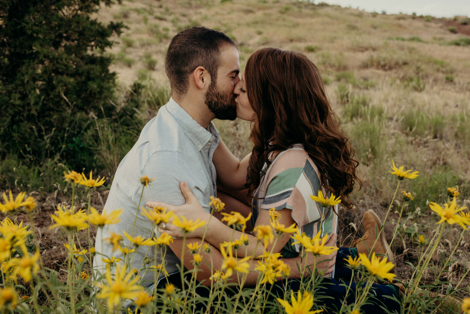 Presley & Eric // Sunshine at Painted Hills - Mecca R. Photography