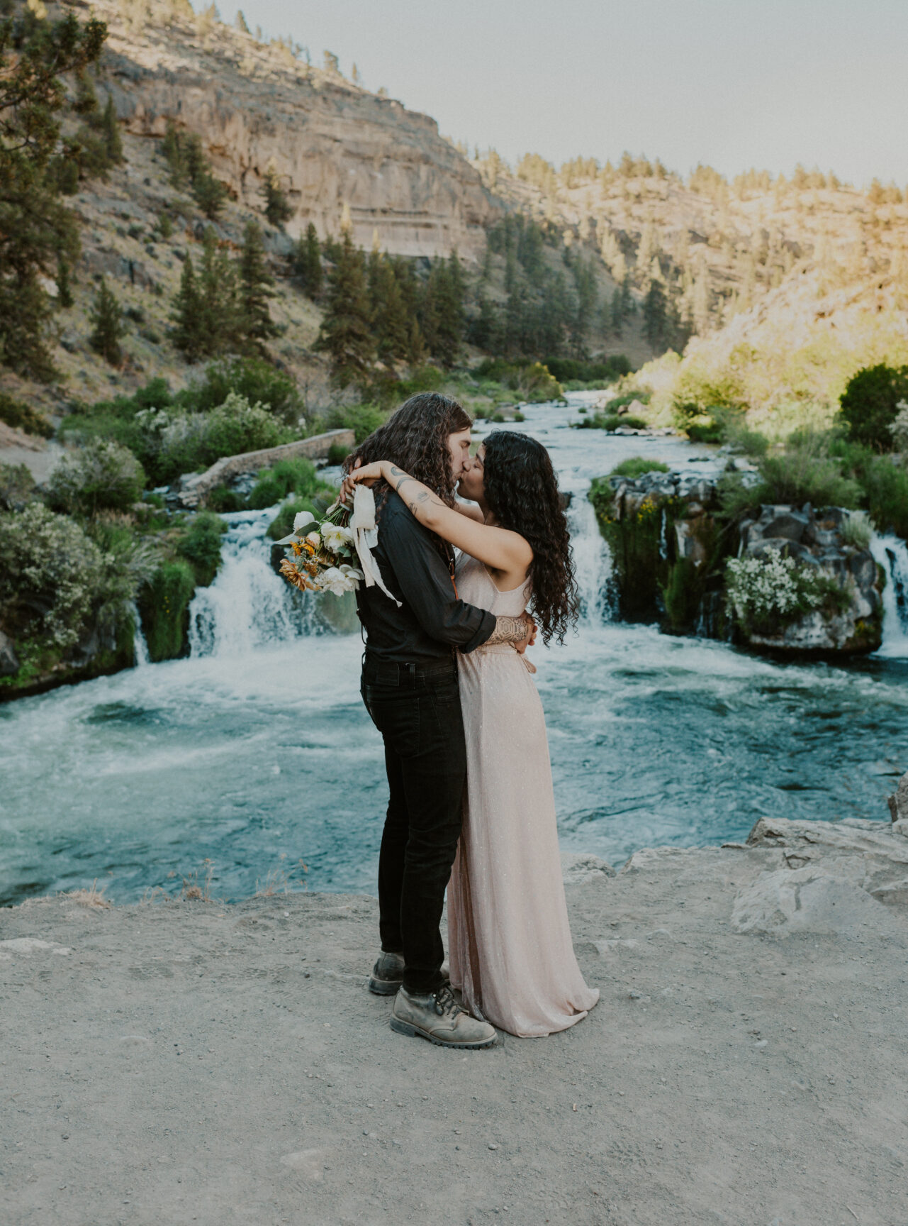 Home - Mecca R. Photography Oregon Elopement Photographer